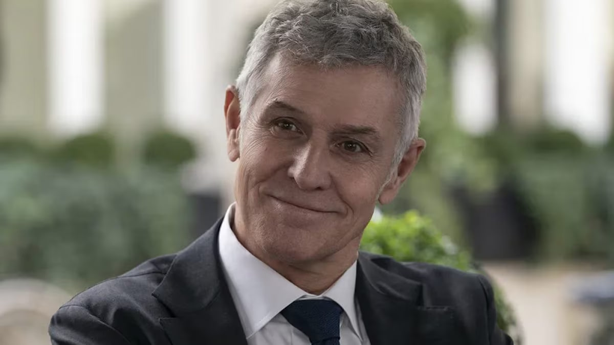 Addio a Pierre Deny, volto di “Emily in Paris”: l’attore morto a 69 anni